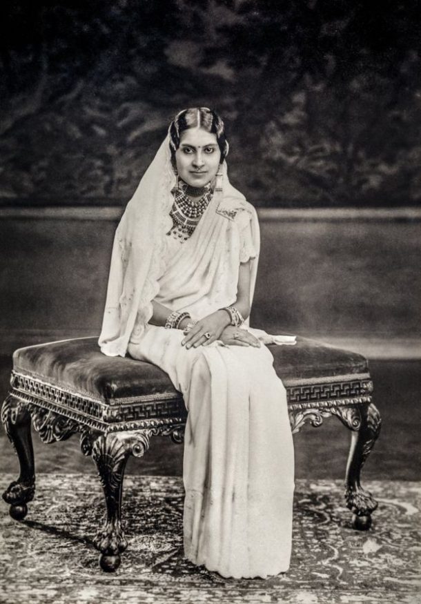 The Fashionable Maharanis - Kastur Jewels